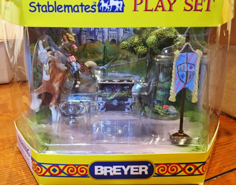 Medieval Play Set | Breyer Value Guide