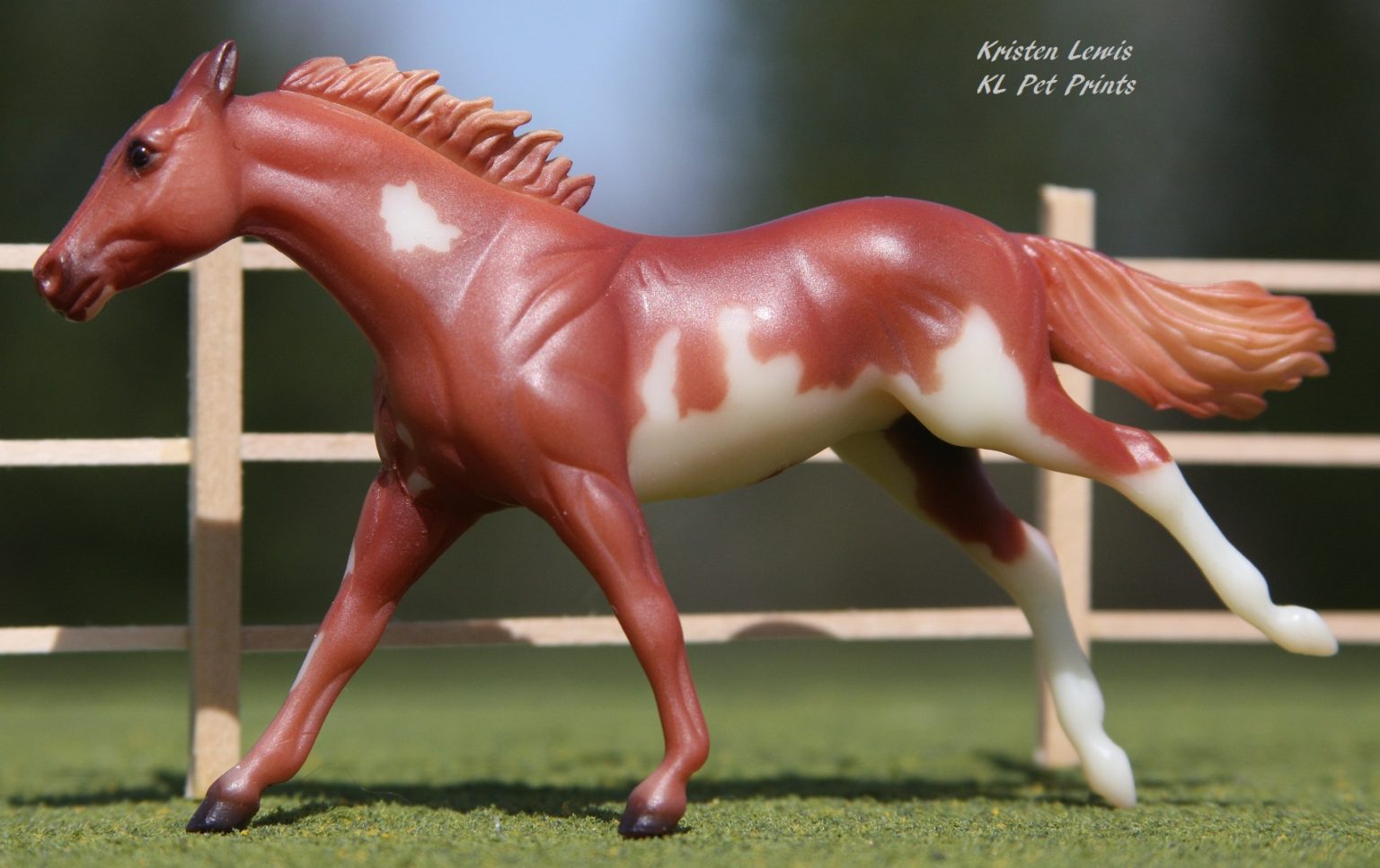 Thoroughbred; Chestnut Pinto | Breyer Value Guide
