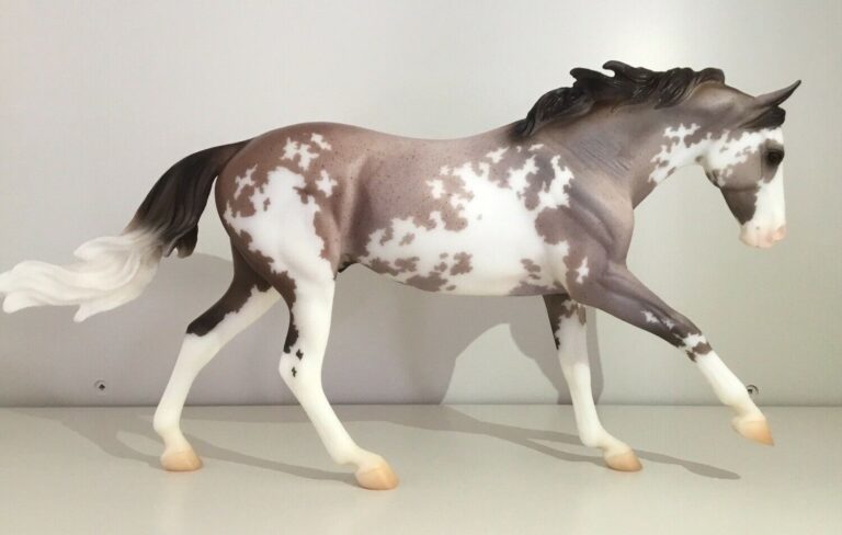 Dundee/Australian Stock Horse | Breyer Value Guide