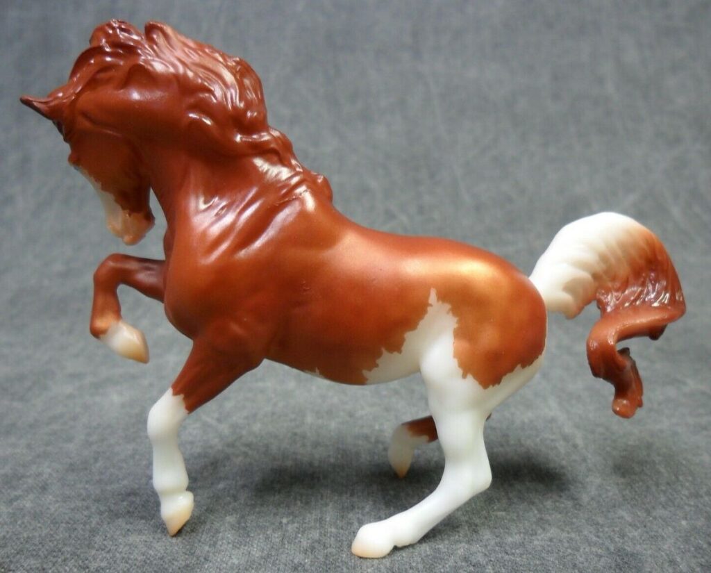 Dahlia – chestnut | Breyer Value Guide